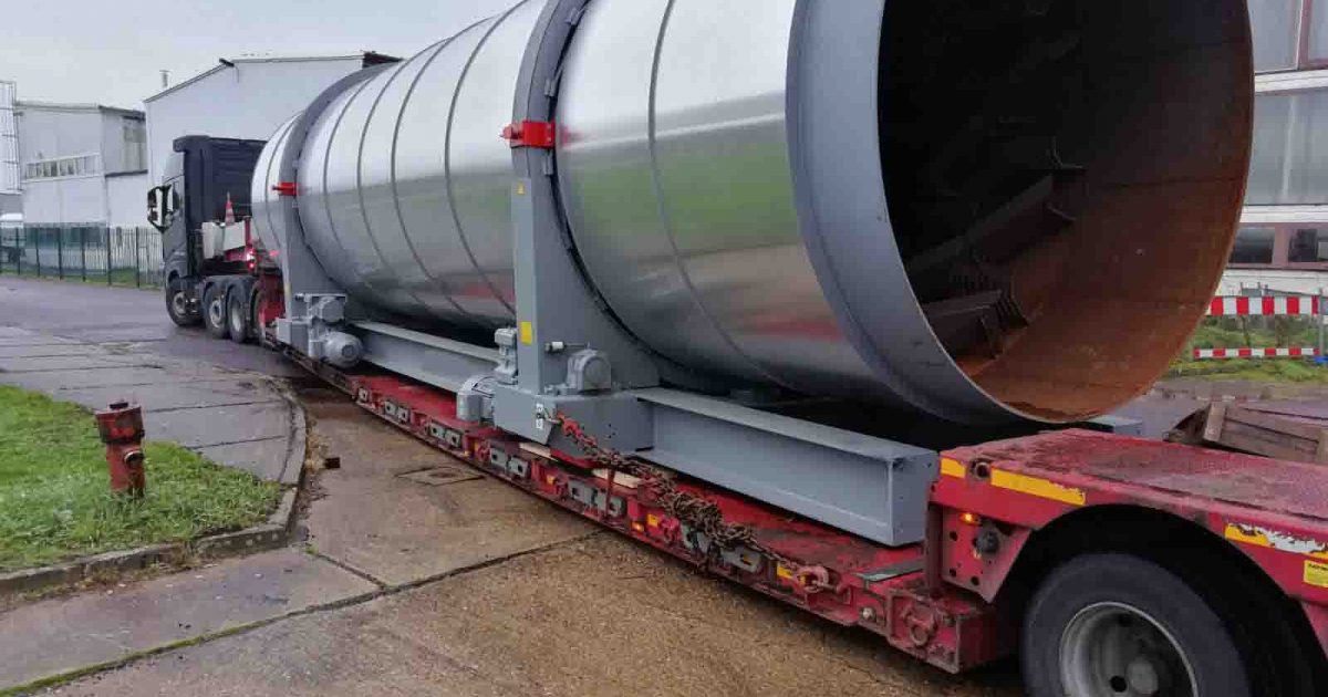 4 metres high loads transported in Germany | Abnormal Loads
